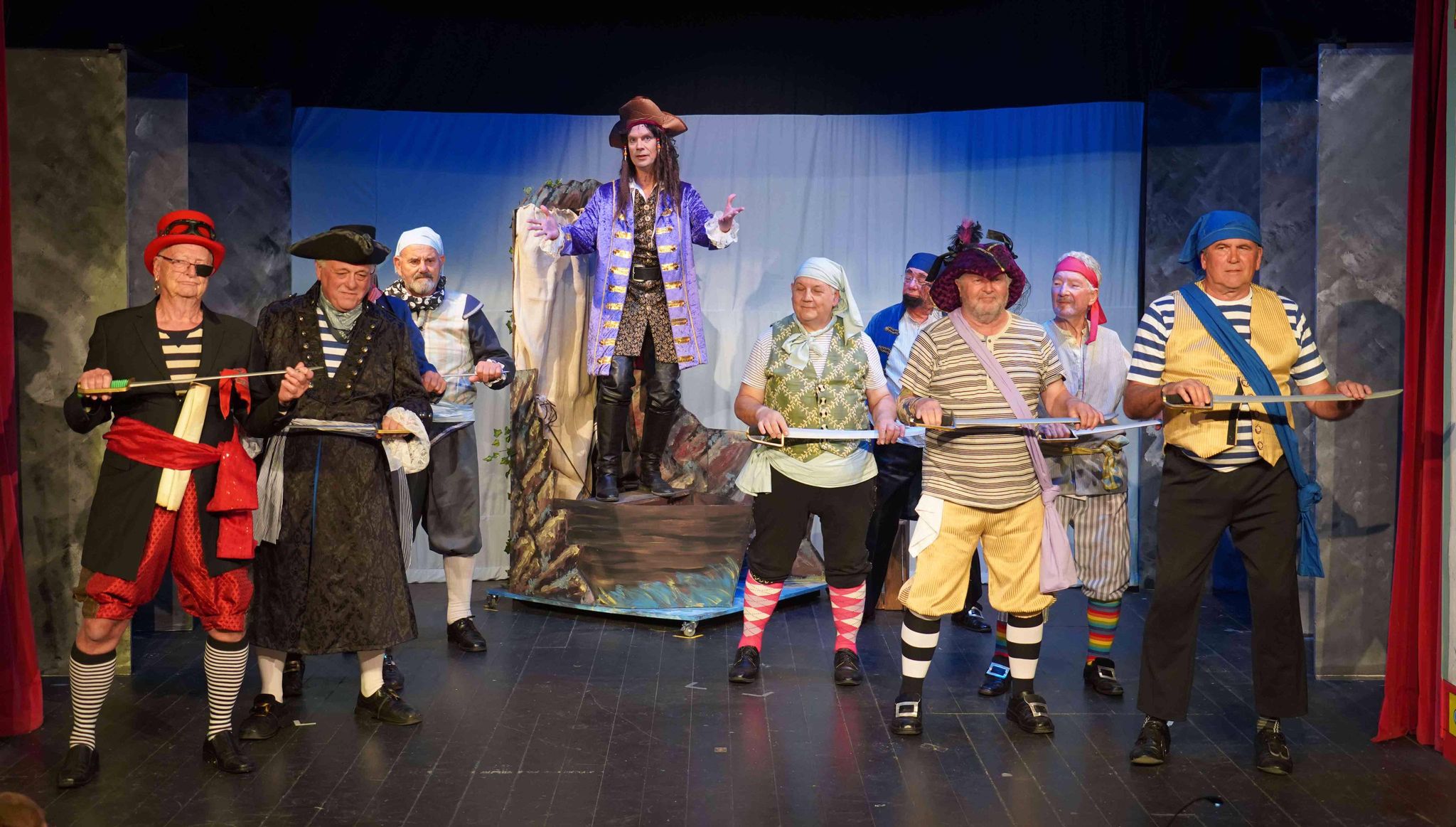 REVIEW: ‘The Pirates of Penzance’ – GASP – IWtheatre